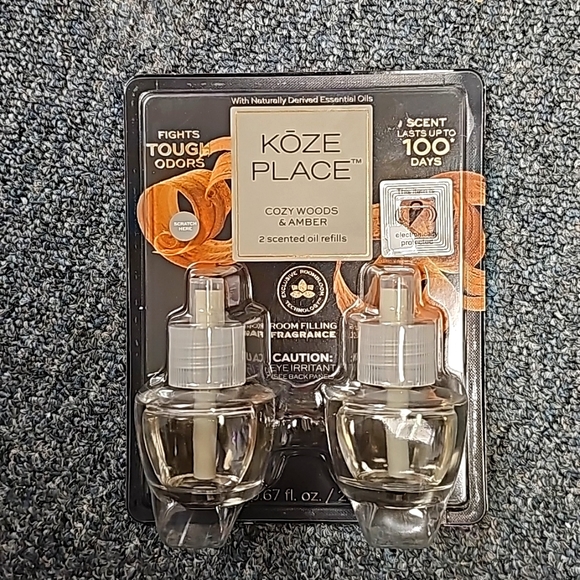 koze place | Accents | New Koze Place Cozy Woods And Amber 2pk | Poshmark
